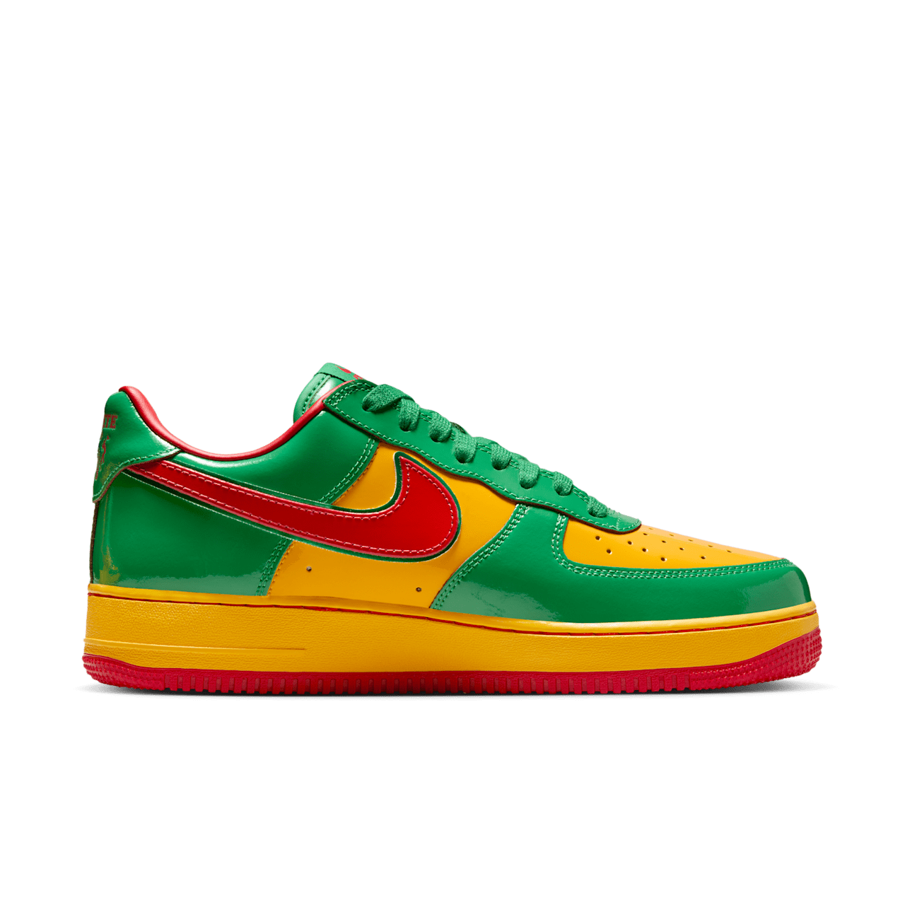 Date de sortie de la Nike Us Force 1 (IH4383-300) . Nike SNKRS